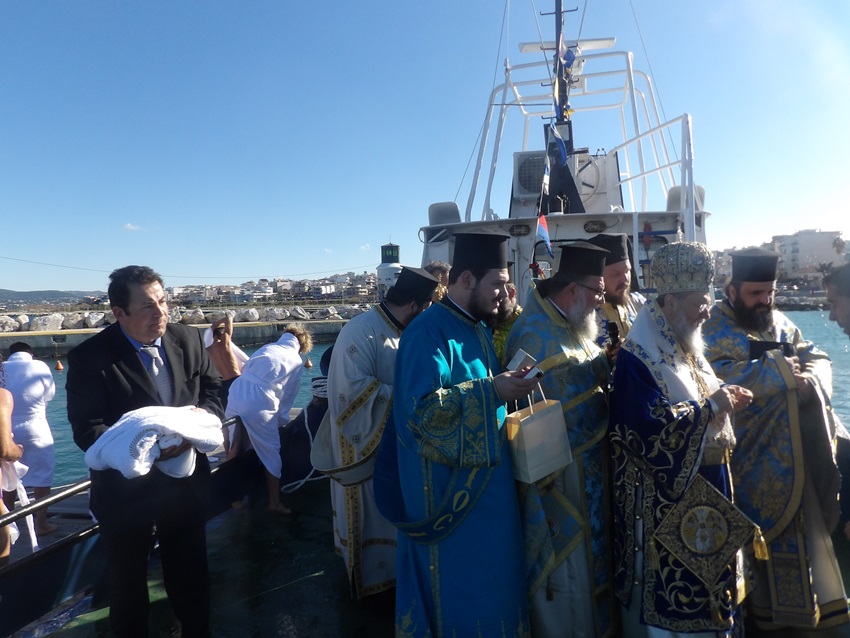 Ο ΕΟΡΤΑΣΜΟΣ ΤΩΝ ΑΓΙΩΝ ΘΕΟΦΑΝΕΙΩΝ ΣΤΗΝ ΚΟΡΙΝΘΟ (ΦΩΤΟ) - KorinthosTV