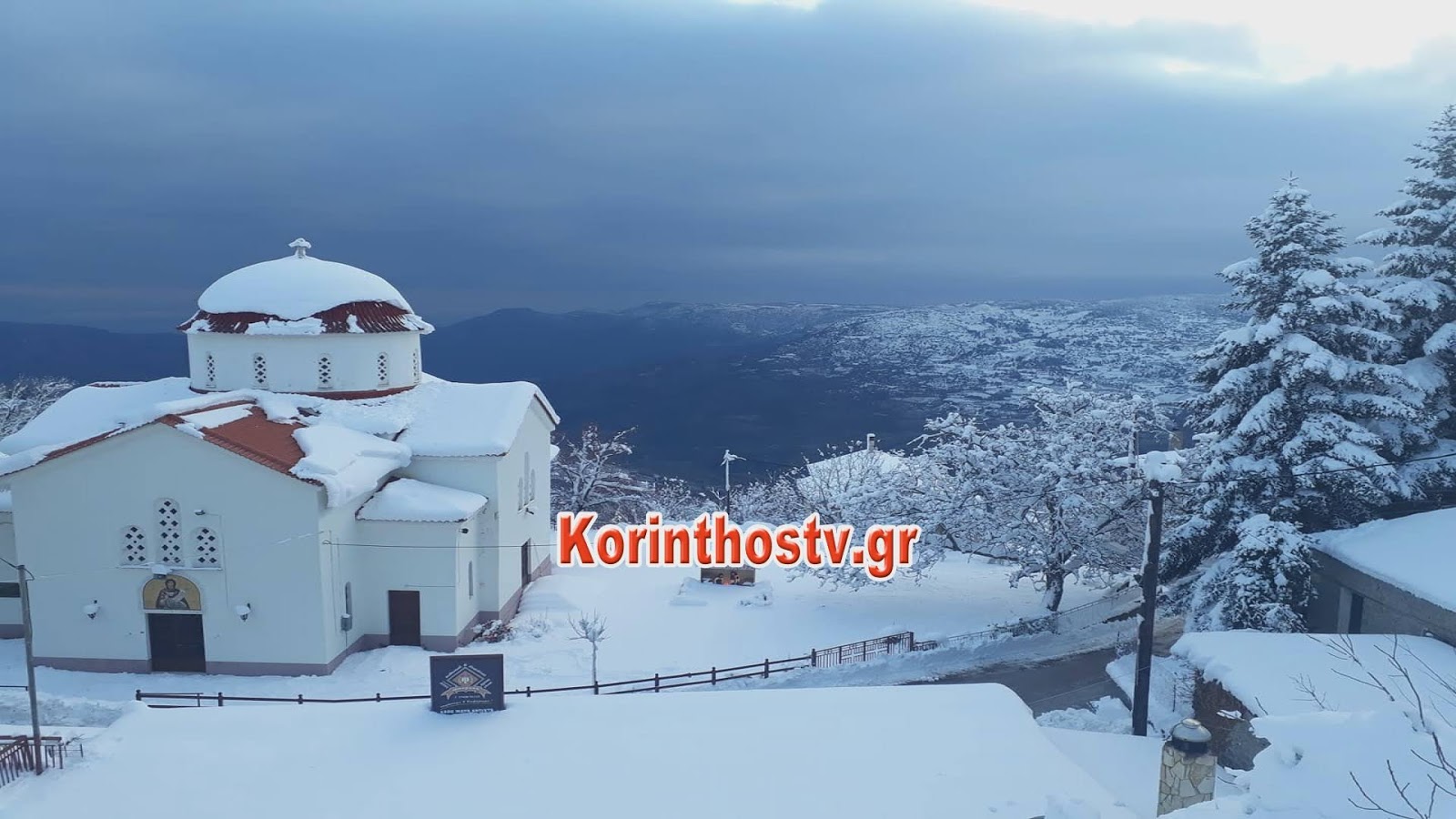 Συνεχίζεται η χιονόπτωση στα χωριά της Ορεινής Κορινθίας - Χωρίς ...