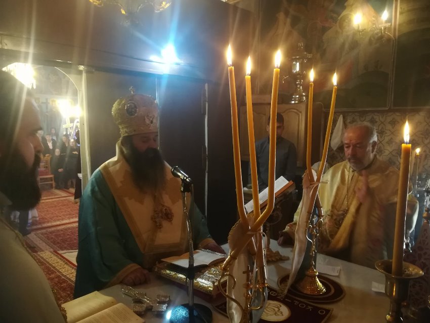 Θ. ΛΕΙΤΟΥΡΓΙΕΣ ΑΠΟ ΤΟΝ ΣΕΒ. ΜΗΤΡΟΠΟΛΙΤΗ κ. ΔΙΟΝΥΣΙΟ ΚΑΙ ΤΟΝ ...