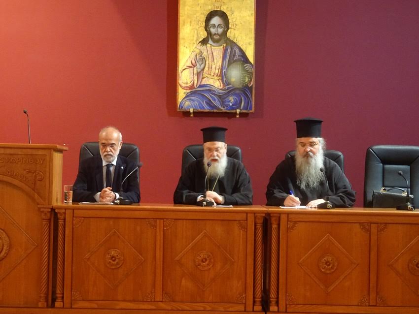 Ο Διευθυντής του Ρ/Σ της Εκκλησίας της Ελλάδος και Θεολόγος κ ...