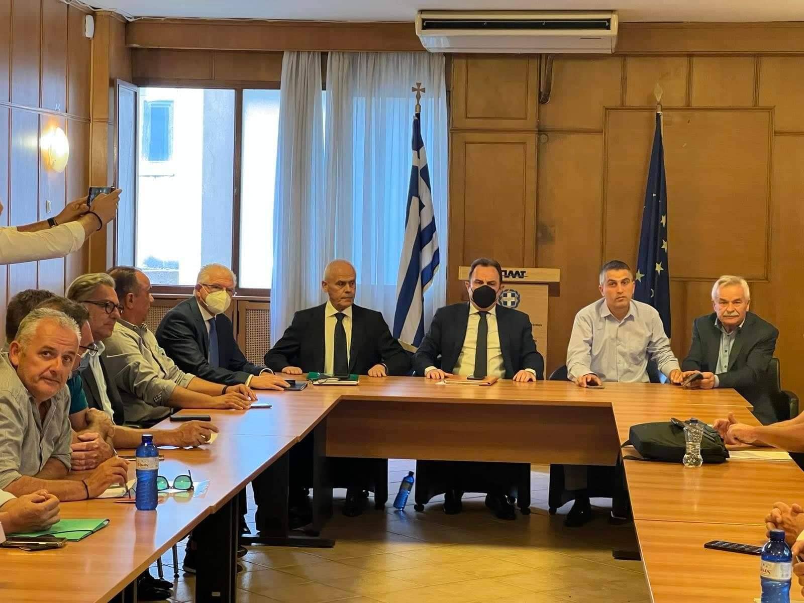 ΣΤΟ ΥΠΟΥΡΓΕΙΟ ΑΓΡΟΤΙΚΗΣ ΑΝΑΠΤΥΞΗΣ Ο ΑΝΝΙΒΑΣ ΜΑΖΙ ΜΕ ΤΟΥΣ ΑΓΡΟΤΕΣ ΤΗΣ ...