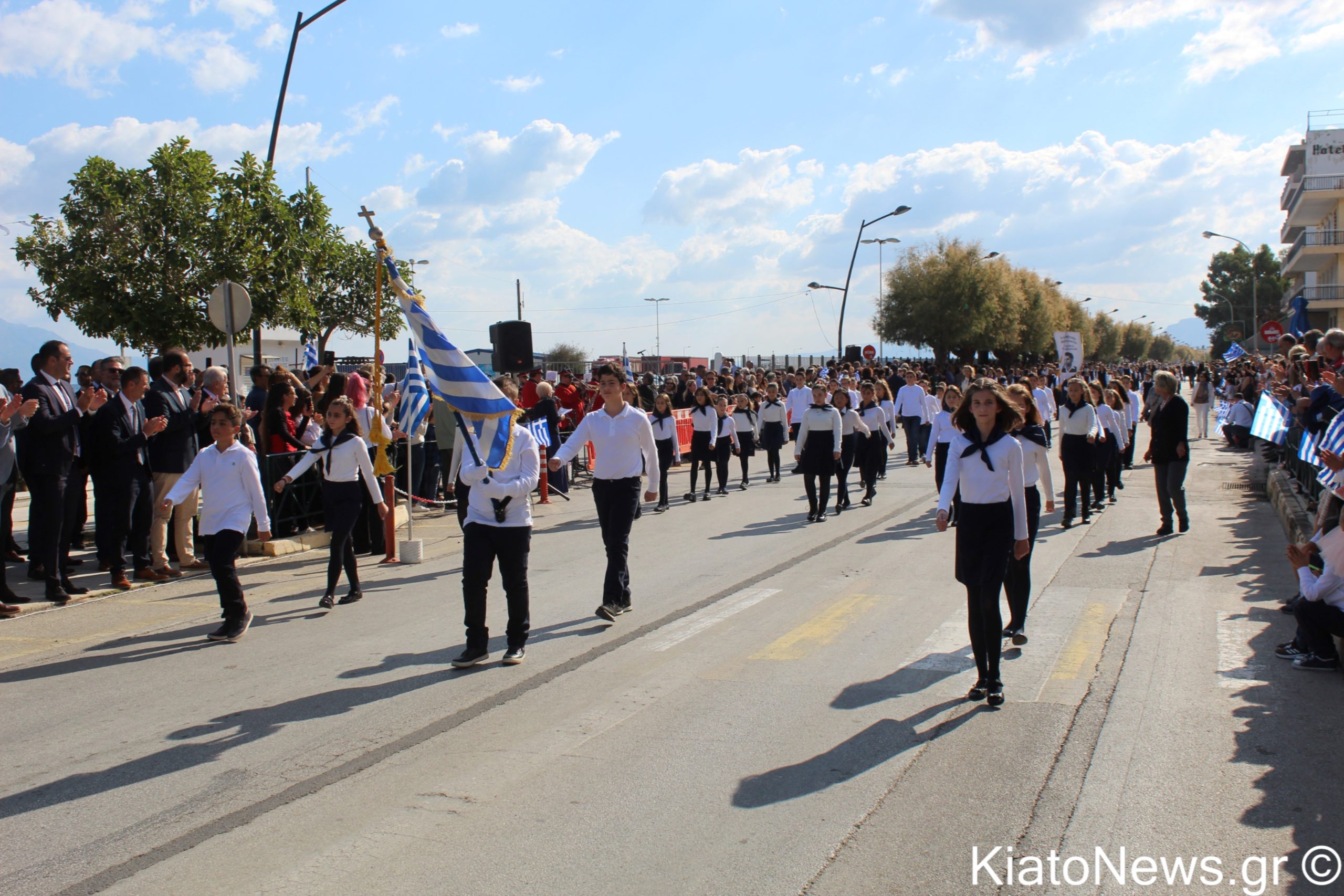 Παρέλαση 28ης Οκτωβρίου στο Κιάτο (video) - KorinthosTV
