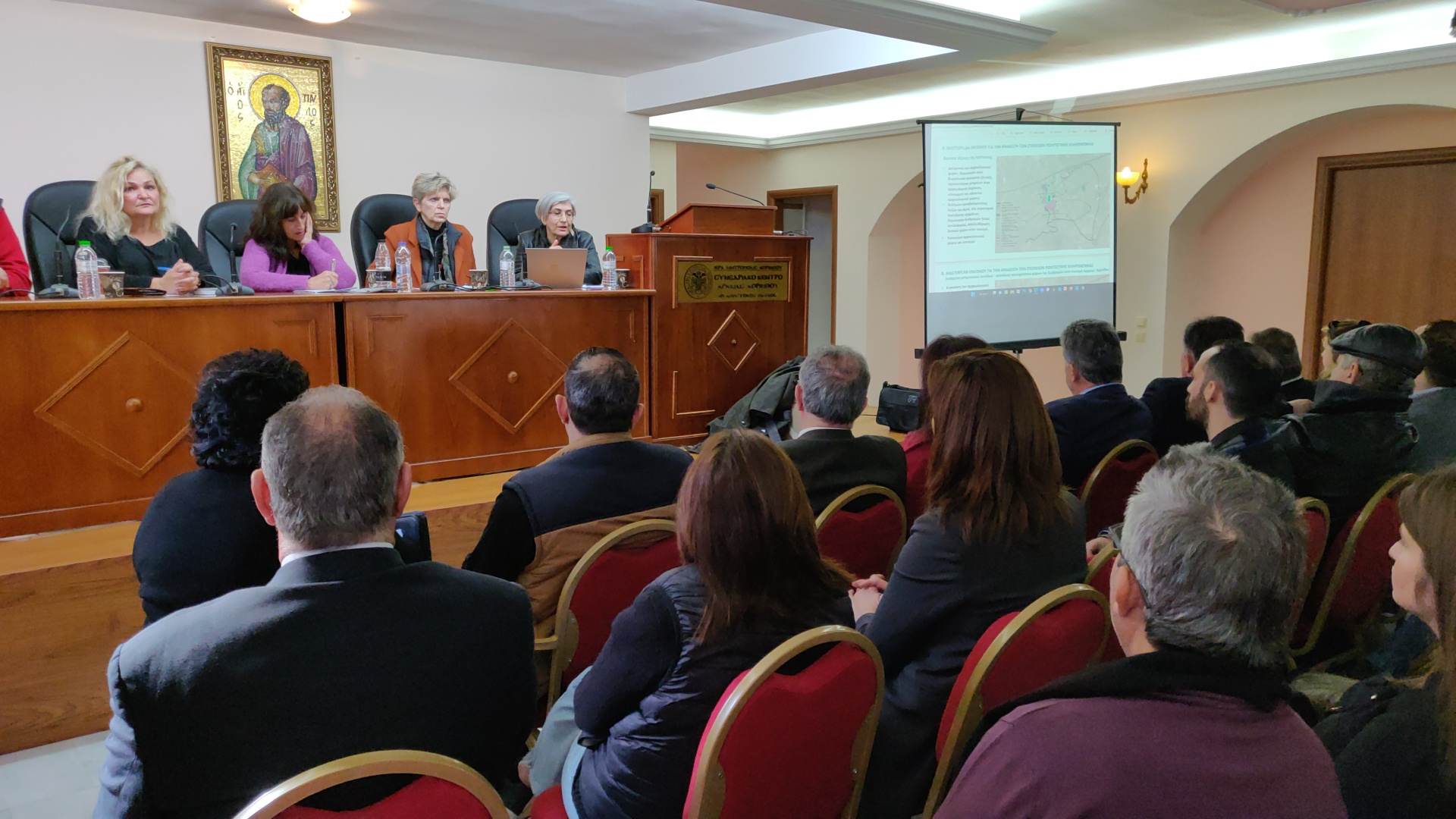 Παρουσιάστηκε το διαχειριστικό σχέδιο της Αρχαίας Κορίνθου (video-φώτο ...