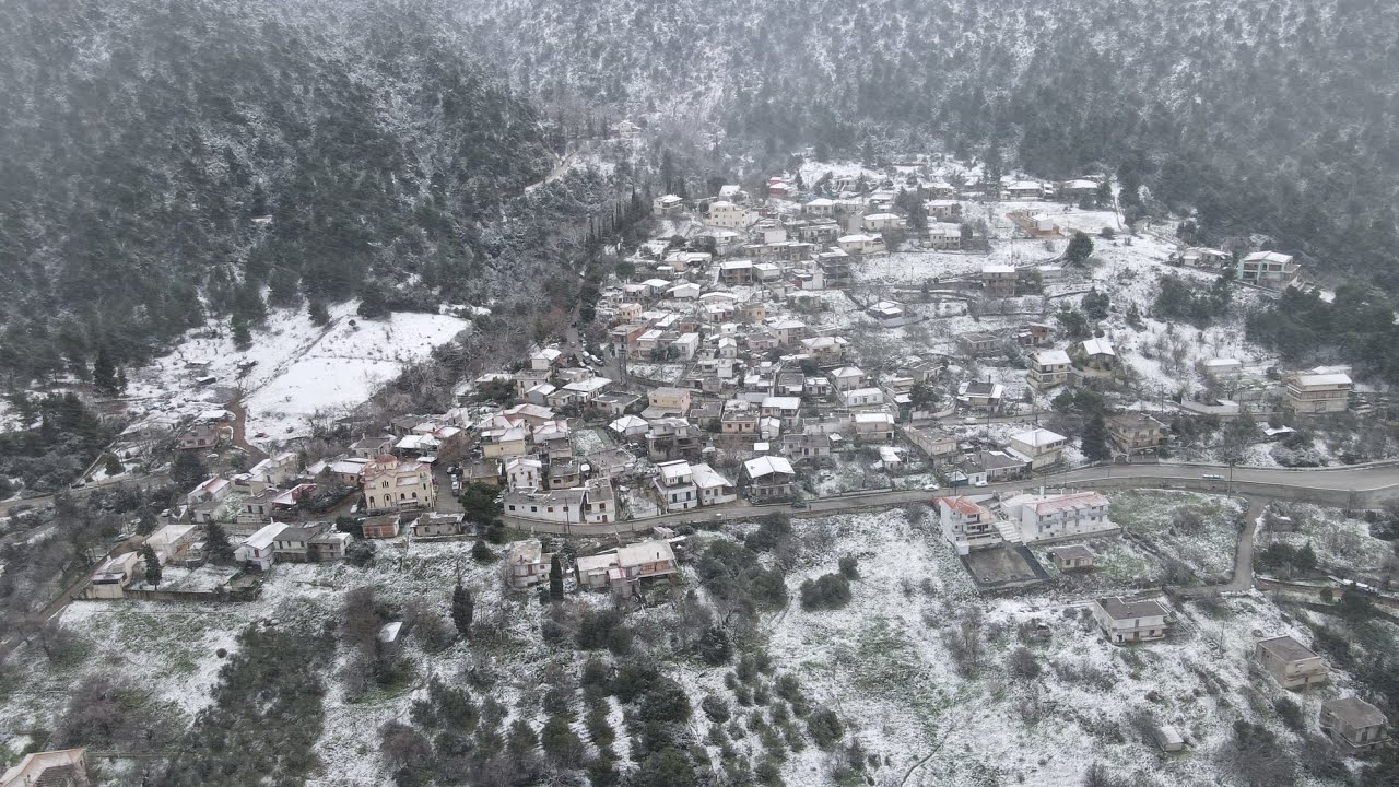 Μοναδικές εικόνες από τα χιονισμένα Γεράνεια και Πίσια Κορινθίας (video ...