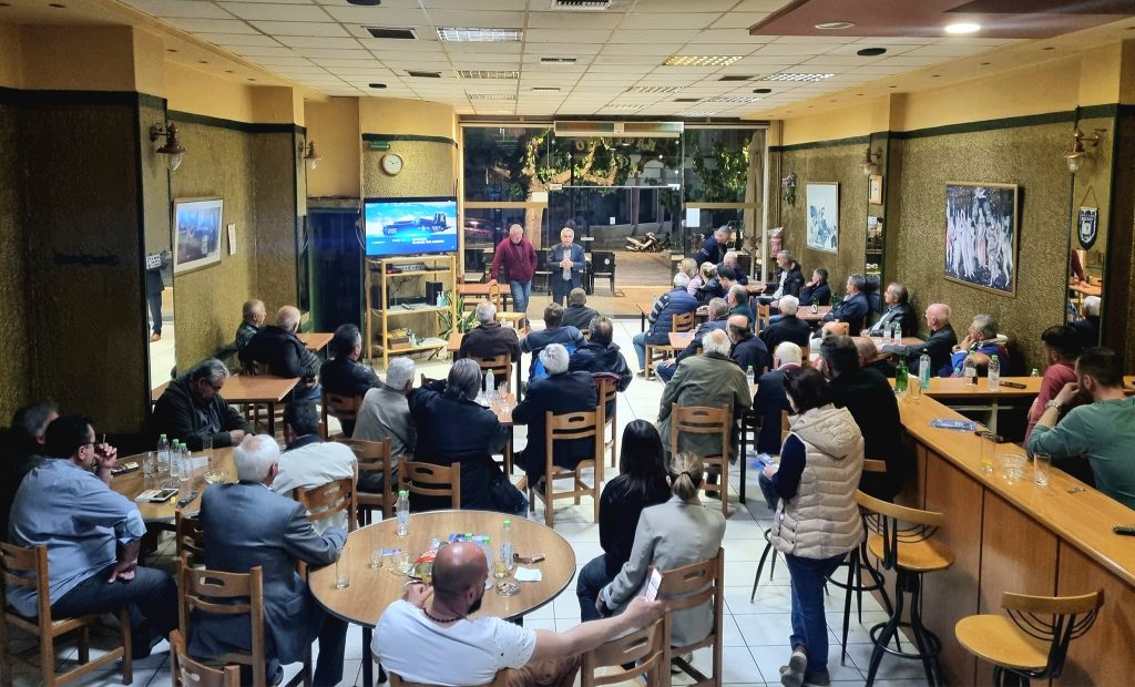 ΣΥΣΣΩΜΗ ΝΕΟΔΗΜΟΚΡΑΤΙΚΗ ΑΠΟΘΕΩΣΗ ΓΙΑ ΤΟΝ ΚΩΣΤΑ ΚΟΛΛΙΑ ΑΠΟ ΤΟΥΣ ΚΑΤΟΙΚΟΥΣ ...