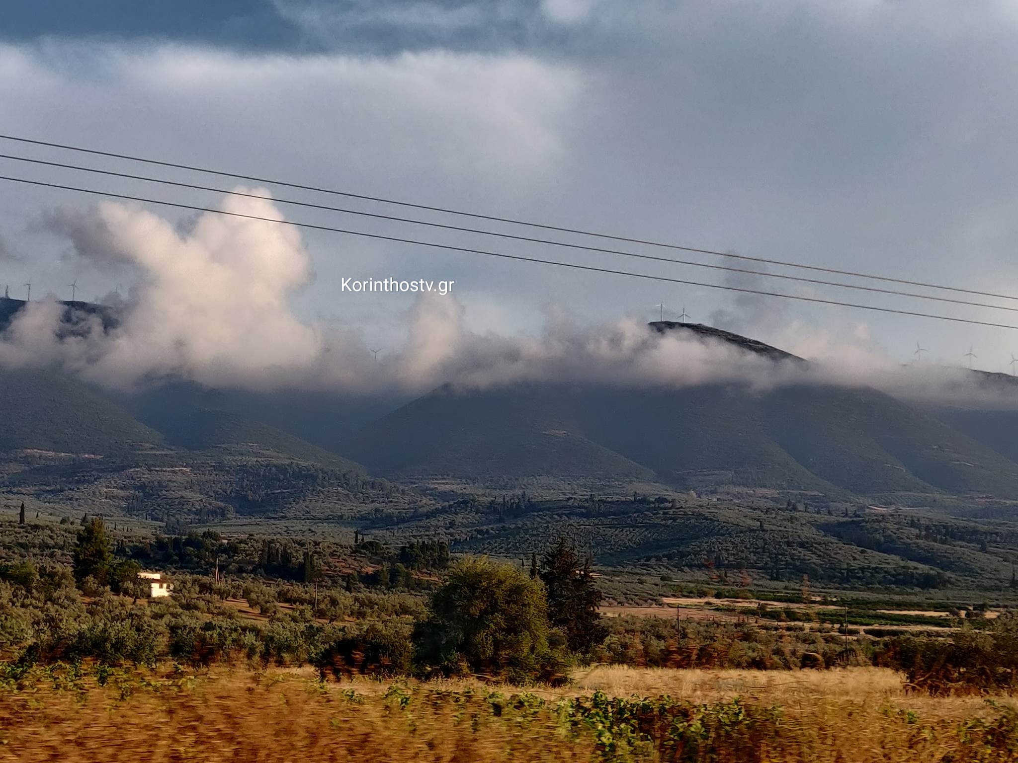 Χιλιομόδι: Φθινοπωρινό σκηνικό εν μέσω θέρους, στη γη των απογόνων του ...