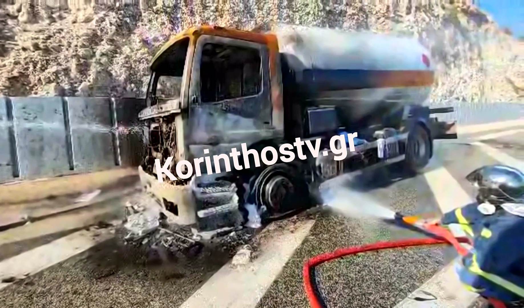 Πυρκαγιά σε βυτιοφόρο: Διακοπή κυκλοφορίας και στην παλιά Εθνική Οδό ...