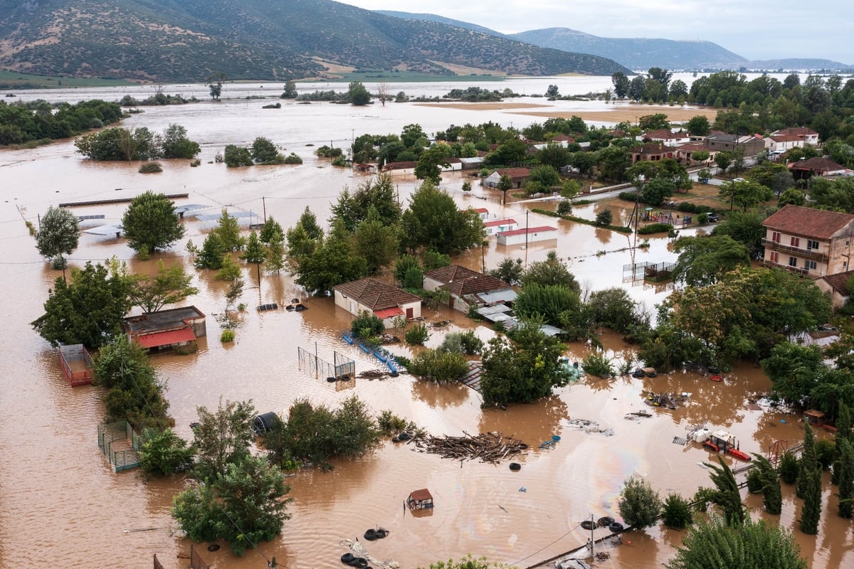 Μεγαλώνει ο αριθμός των θυμάτων στη Θεσσαλία από τη φονική κακοκαιρία ...
