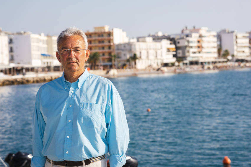 Το προεκλογικό σποτ ''από καρδιάς'' του Γιάννη Καραπανάγου για την ...