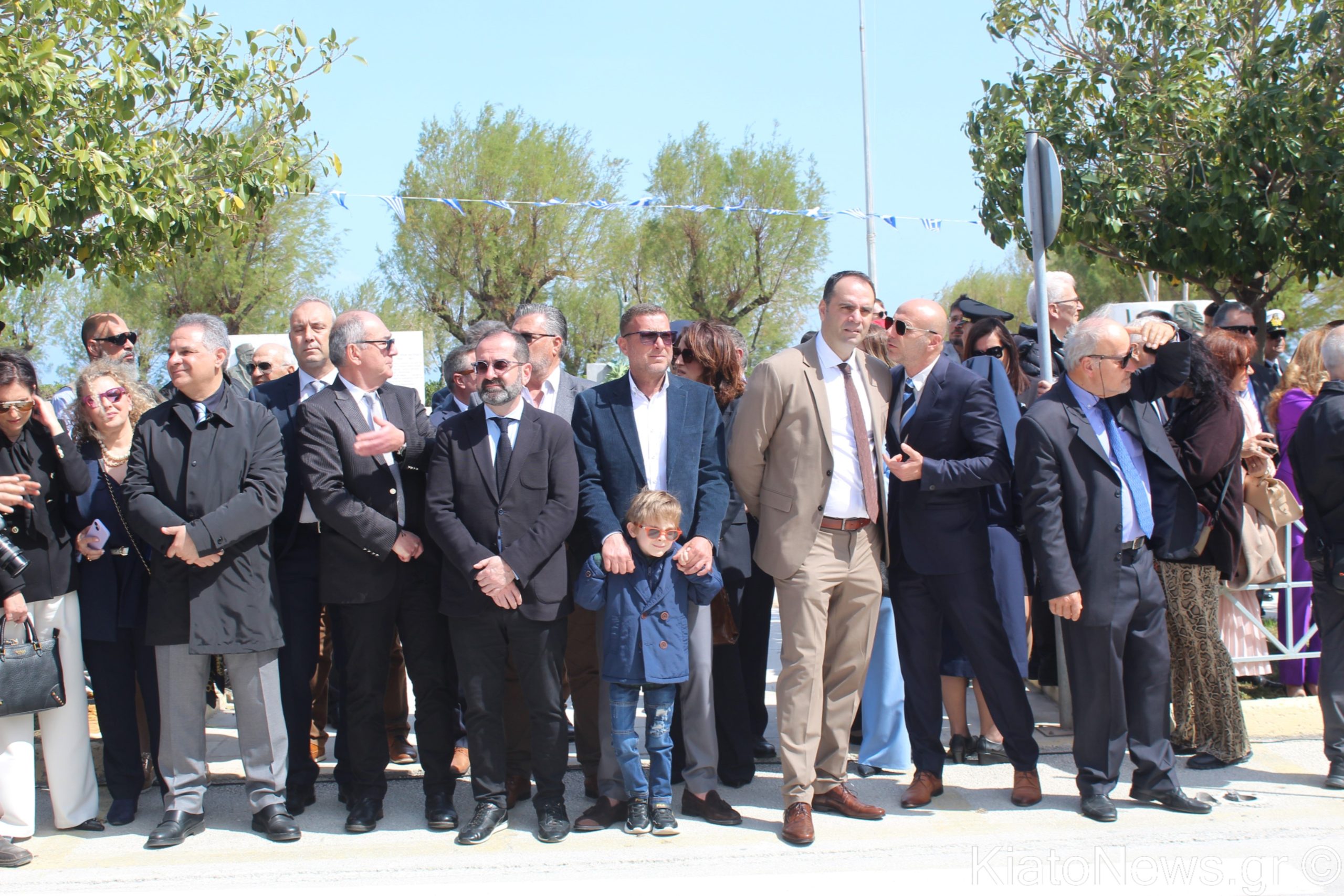 Με λαμπρότητα και επισημότητα τελέστηκε ο εορτασμός της 25ης Μαρτίου ...
