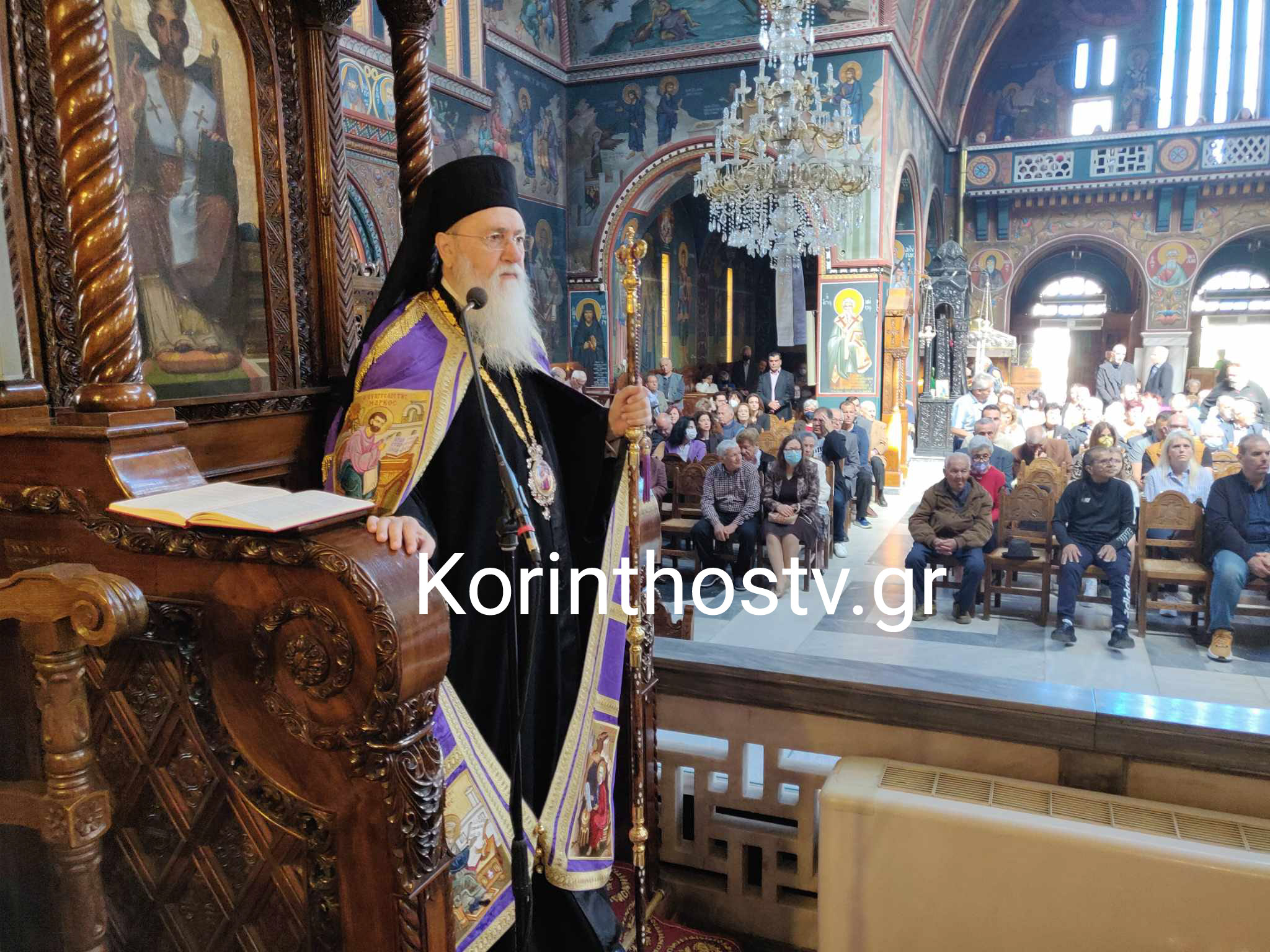 Με κατάνυξη η Ακολουθία των Μεγάλων Ωρών και η Αποκαθήλωση στον Ιερό ...