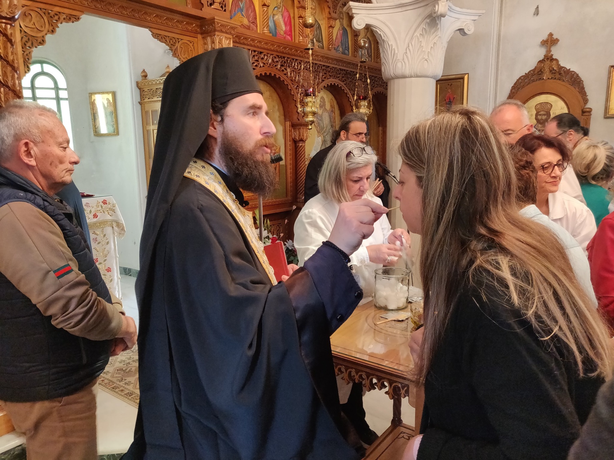 Το Μυστήριο του Ιερού Ευχελαίου στο Γενικό Νοσοκομείο Κορίνθου (video ...