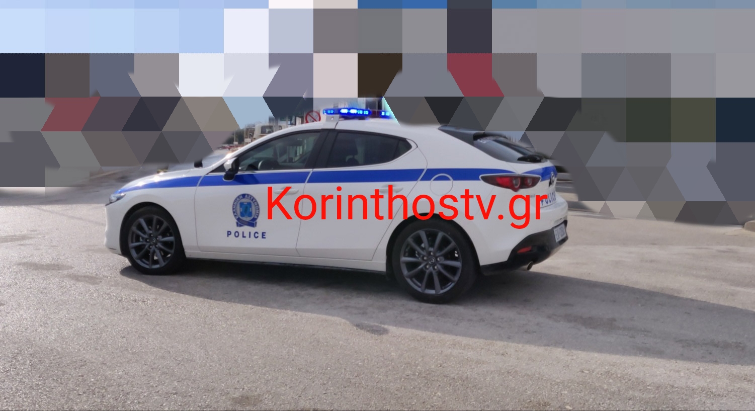 Κόρινθος: Τροχαίο με ασθενοφόρο ΕΚΑΒ και Ι.Χ αυτοκίνητο - KorinthosTV